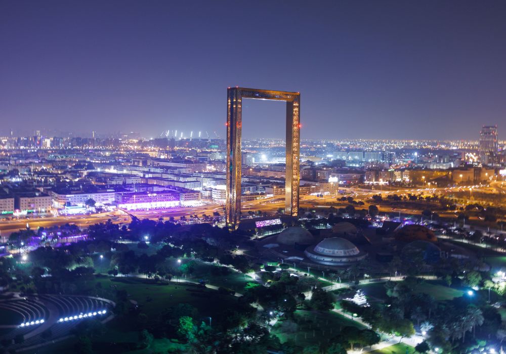 Discover the Magic of Dubai Frame at Night